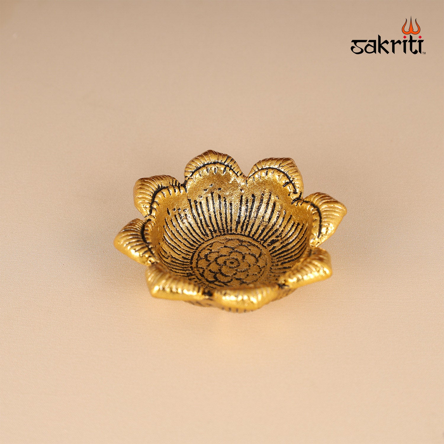 Aluminium Flower Shaped Deepam with Gold Polish – 1 Inch Decorative Di ...
